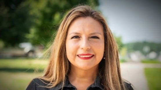 Getting to know Elizabeth Guzman | Can she flip the 22nd?